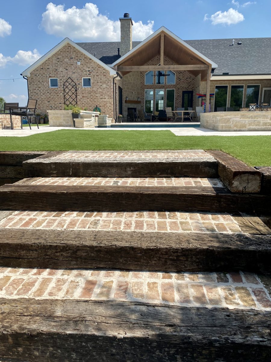 Hardscaping Harmony: Creating a Backyard Oasis