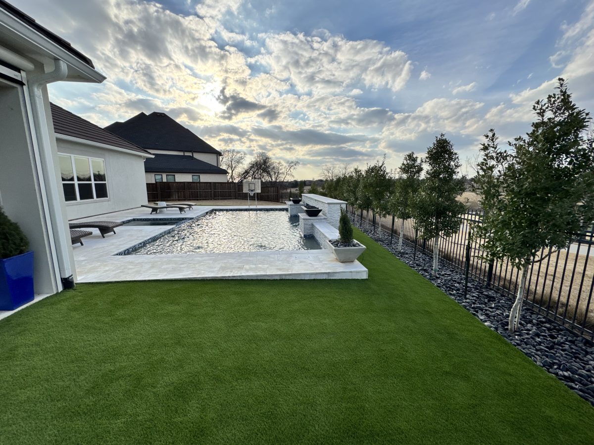 Family Backyard Makeovers | Artificial Turf - Turf Layers